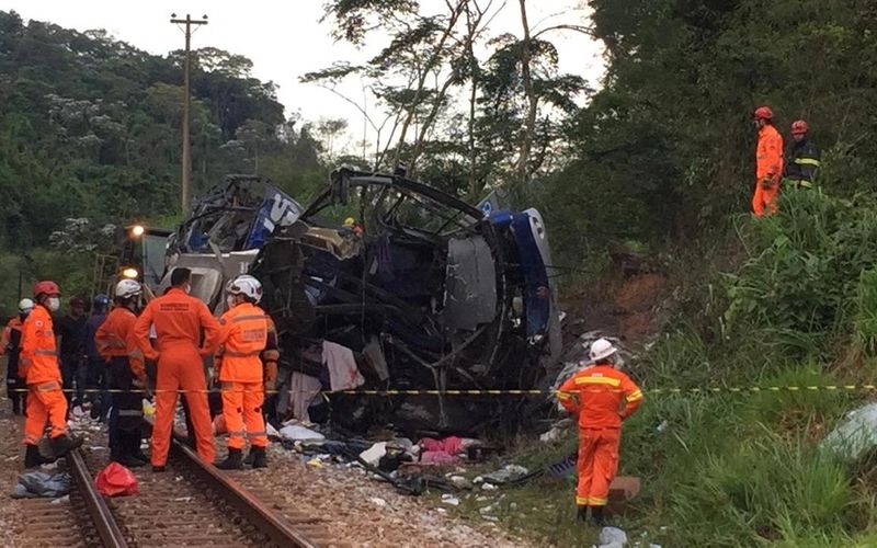 Acidente em Minas Gerais: Corpo de Bombeiros divulga lista completa de mortos e feridos